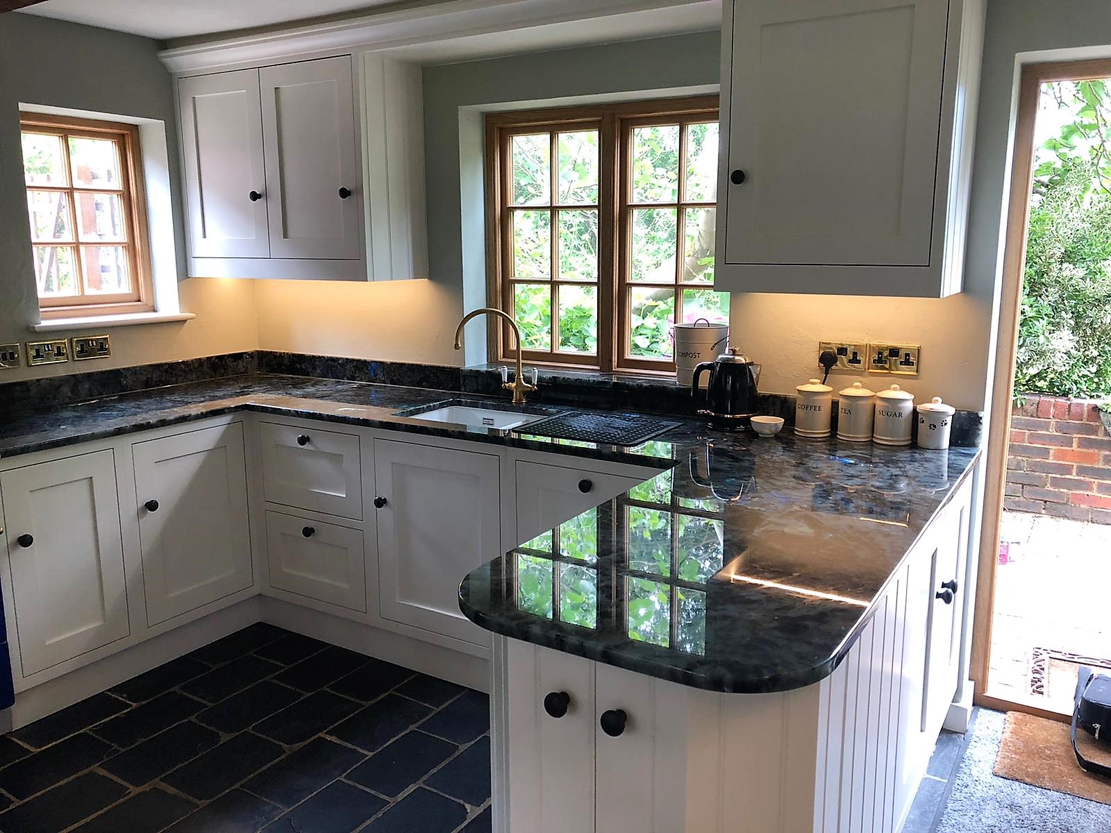 Kitchen Islands With Limited Space | Seymour Kitchens